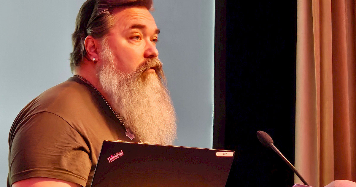 Ahtaaja Jape Lovén SAK:n edustajistossa - AKT lehti